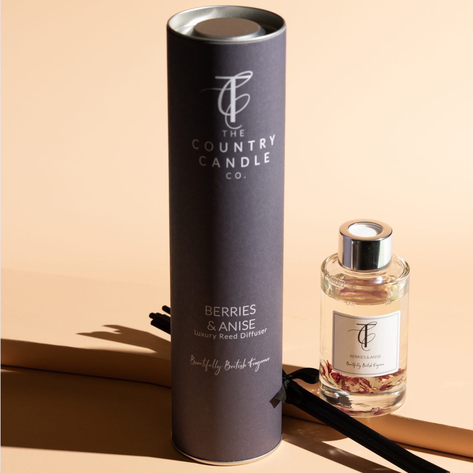 ENCHANTED WOODLAND - Fresh Footprint Reed Diffuser - The Country Candle Co.